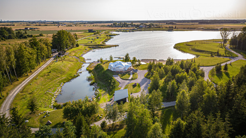 Poilsio krantas. Paviljonas